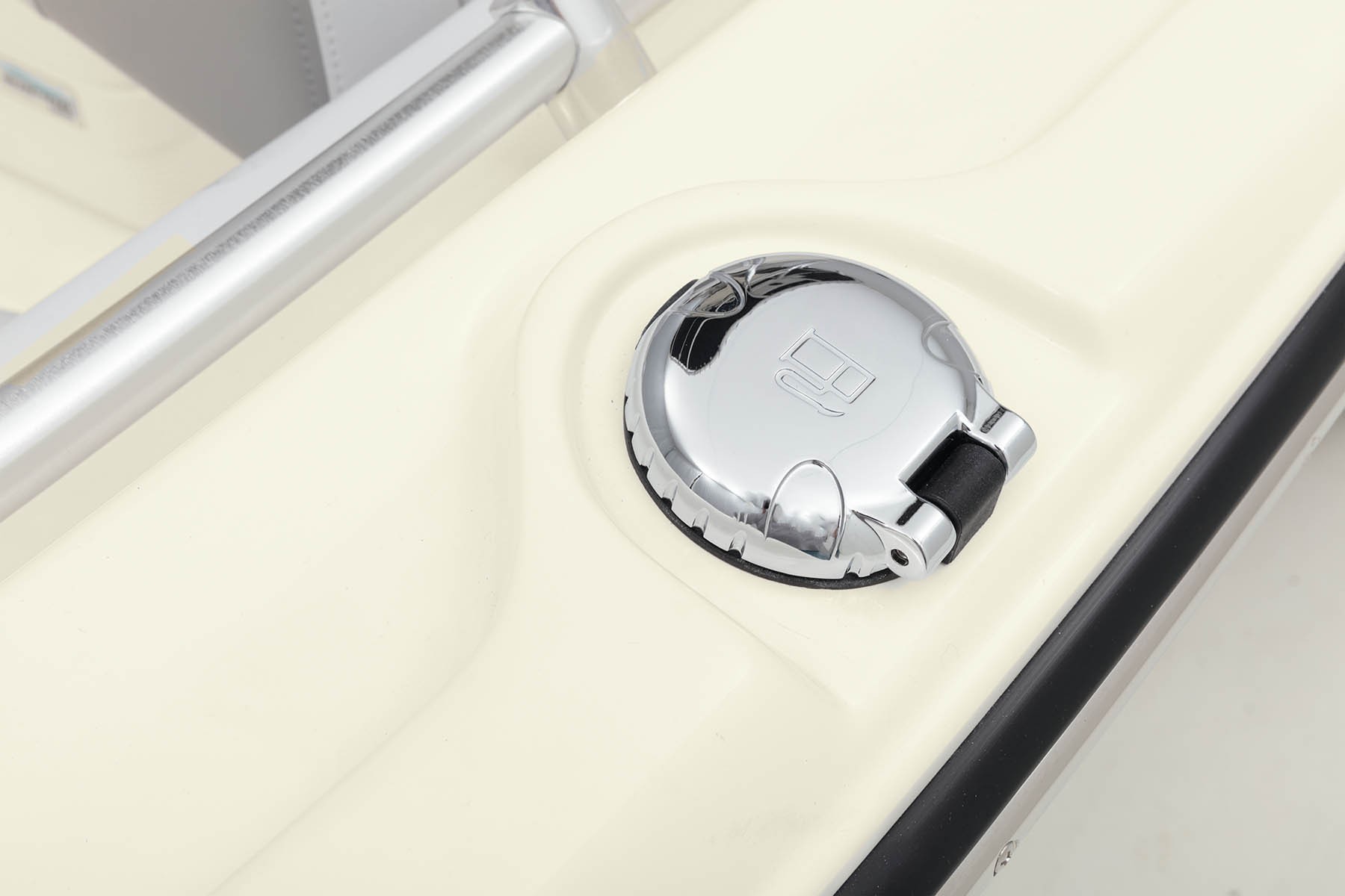 214 CC - MAKO Offshore Center Console Boat