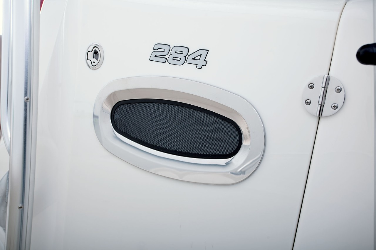 284 CC - MAKO Offshore Center Console Boat