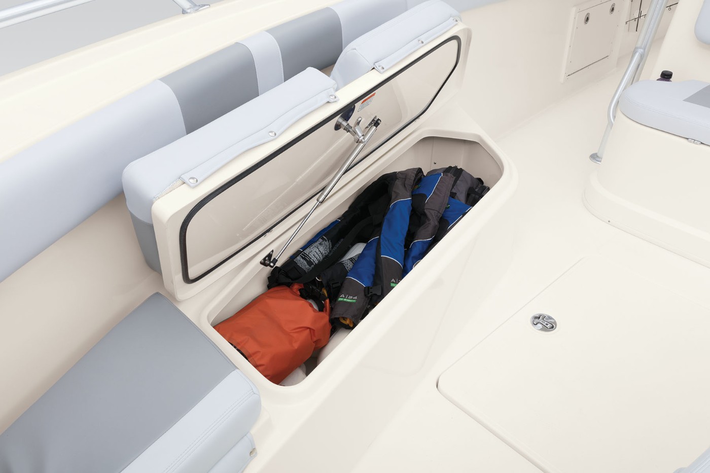 284 CC - MAKO Offshore Center Console Boat