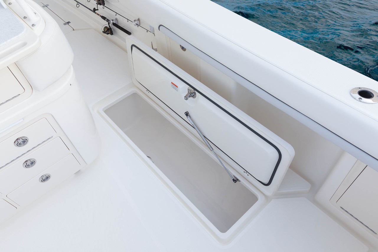 334 CC Family Edition - MAKO Offshore Center Console Boat