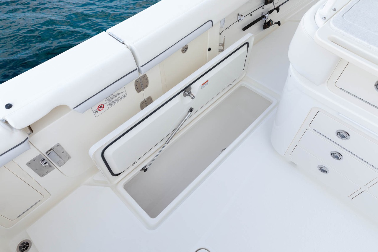 334 CC Sportfish Edition - MAKO Offshore Center Console Boat