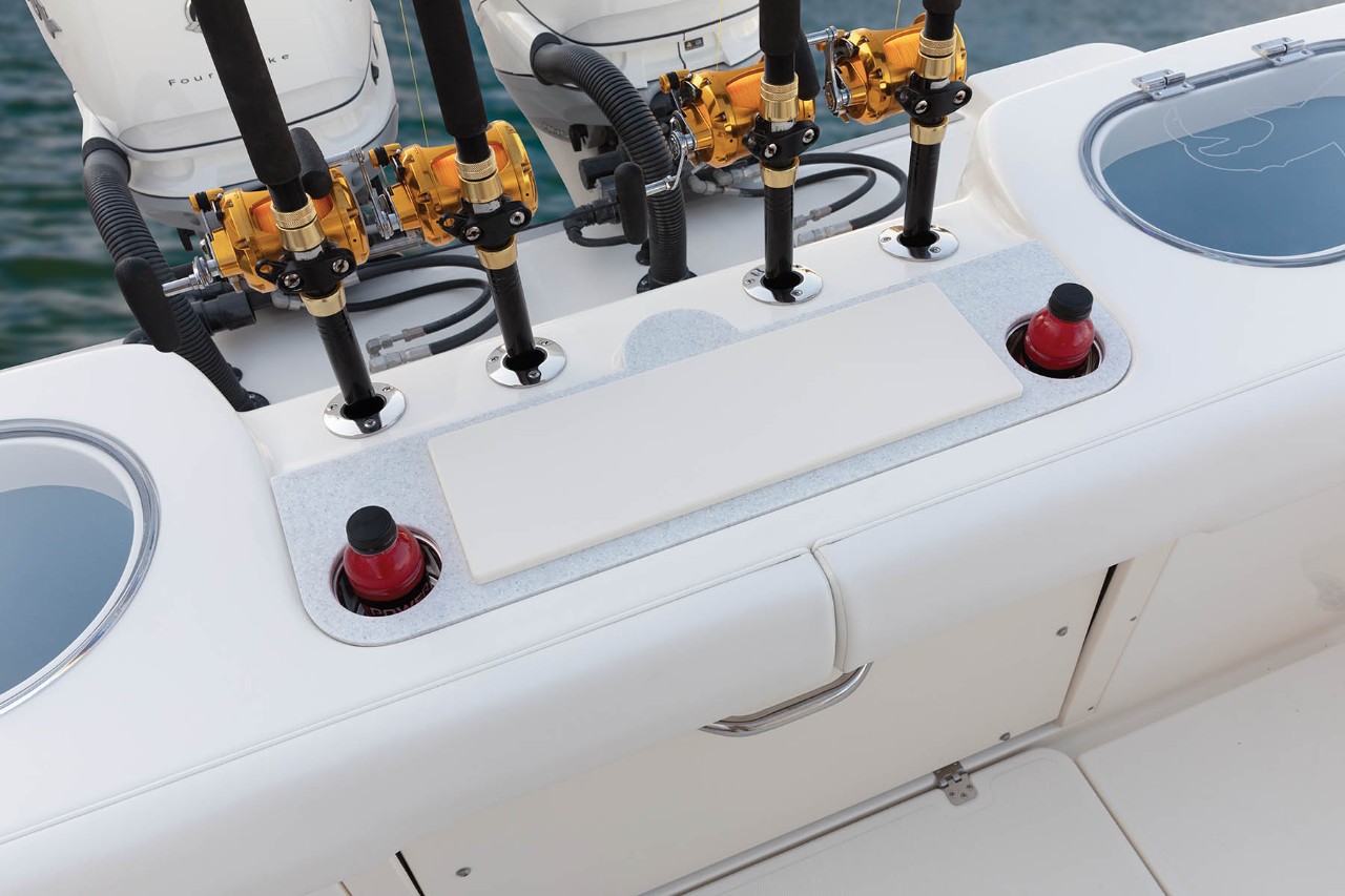 334 CC - MAKO Offshore Center Console Boat