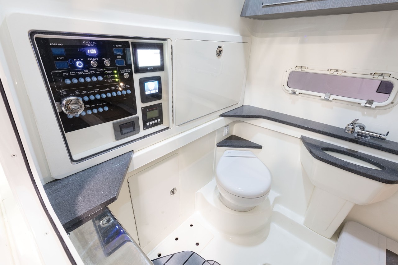 414 CC Family Edition - MAKO Offshore Center Console Boat