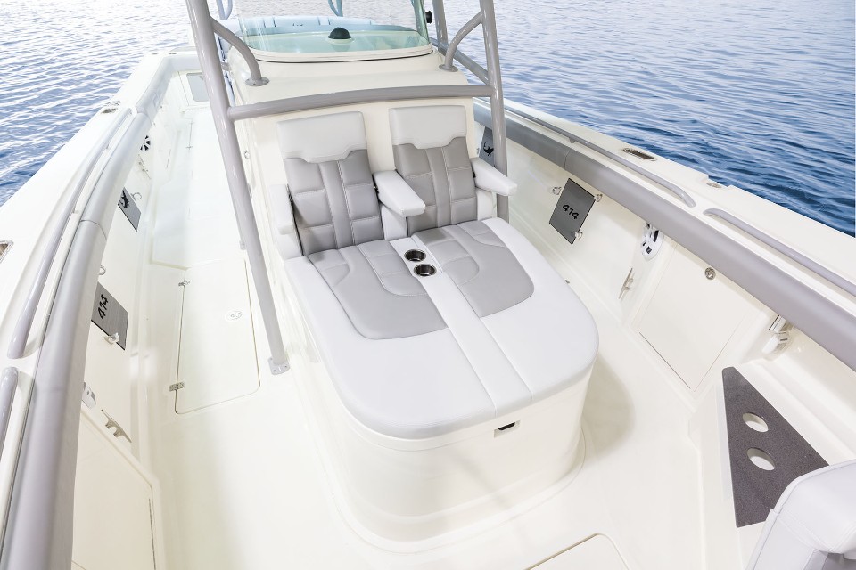 414 CC Family Edition - MAKO Offshore Center Console Boat