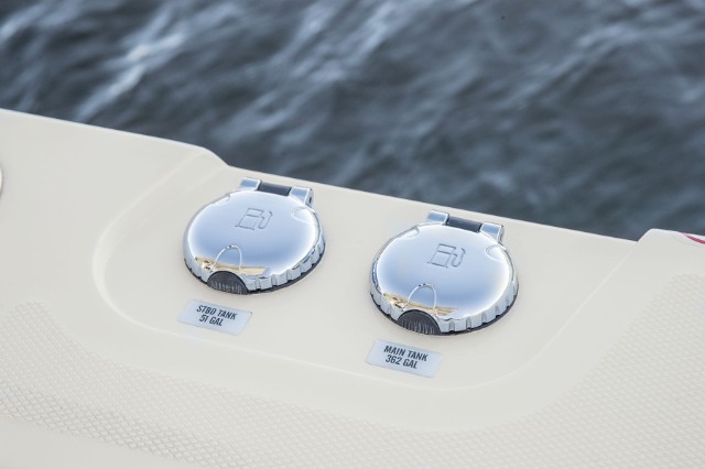 414 CC Family Edition - MAKO Offshore Center Console Boat