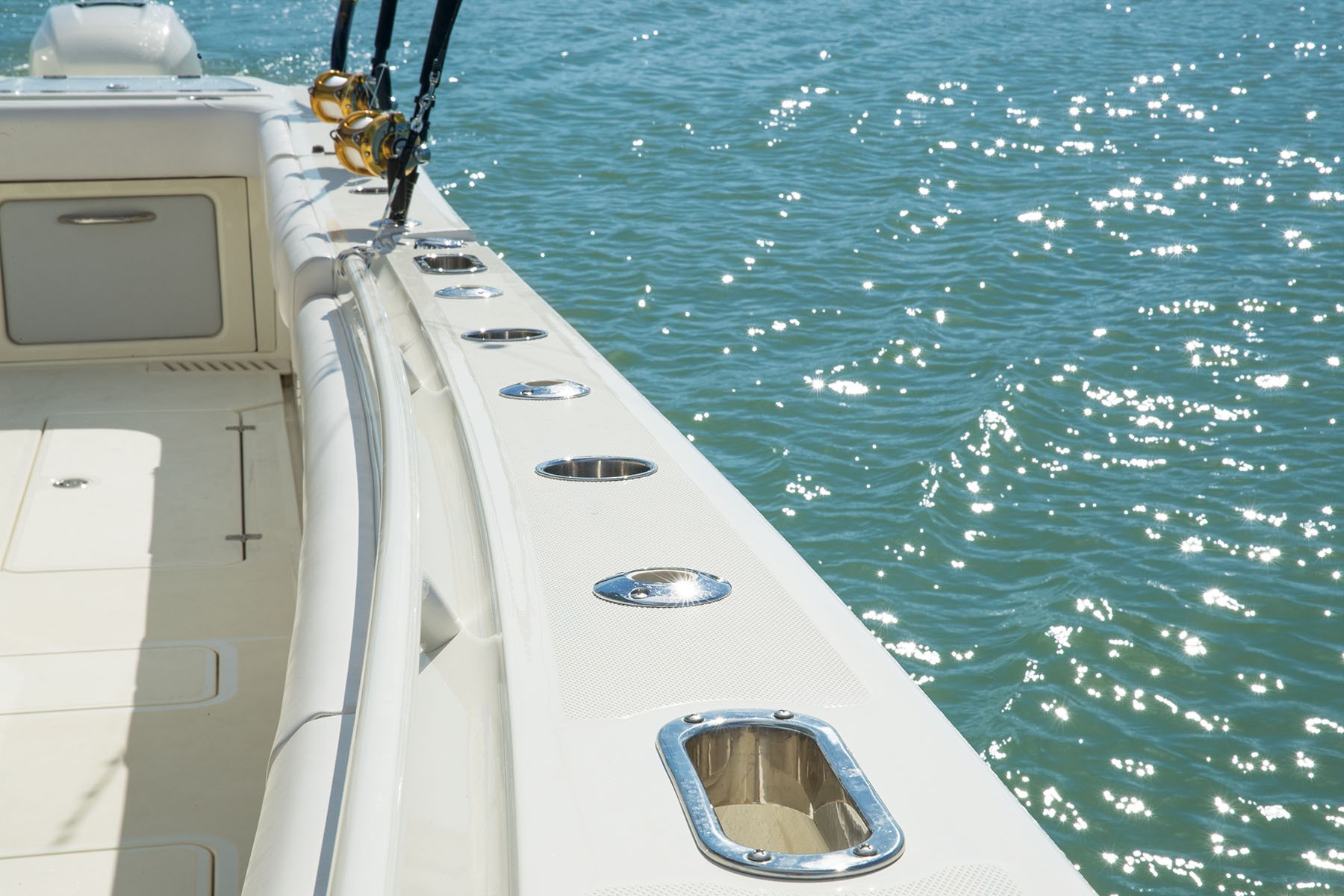 414 CC Sportfish Edition - MAKO Offshore Center Console Boat